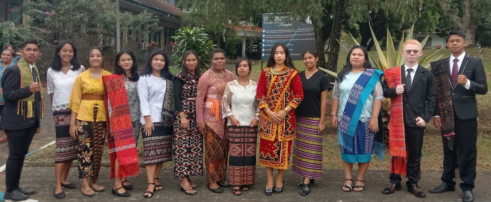 Merayakan HUT RI 78 TERUS MAJU UNTUK INDONESIA MAJU MERDEKA - Sekolah ...